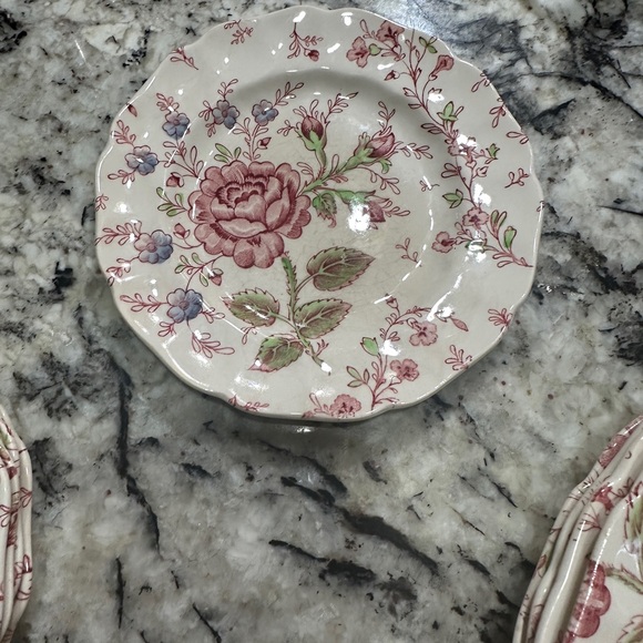Johnson Brothers | Dining | Vintage Rose Chintz By Johnson Bros Made In ...